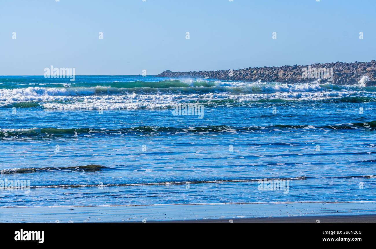 A view of the rock jetty at Westport, Washington Stock Photo - Alamy