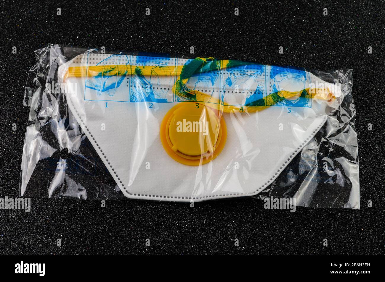 Yellow mask filters hi-res stock photography and images - Alamy