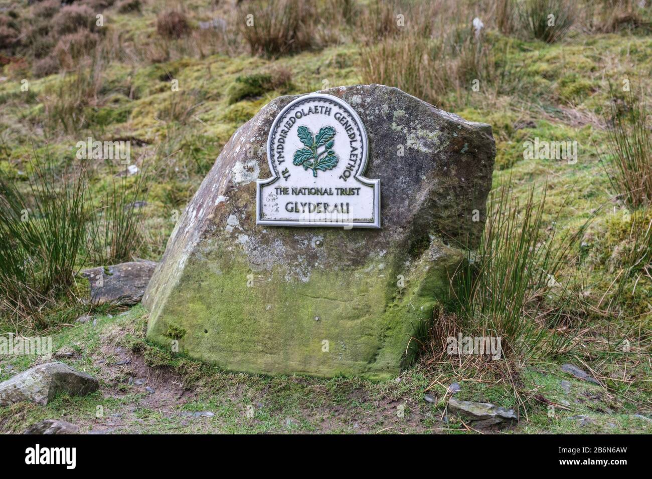 The Glyderau or Glyders, National Trust Sign, Ogwen Valley, Snowdonia ...