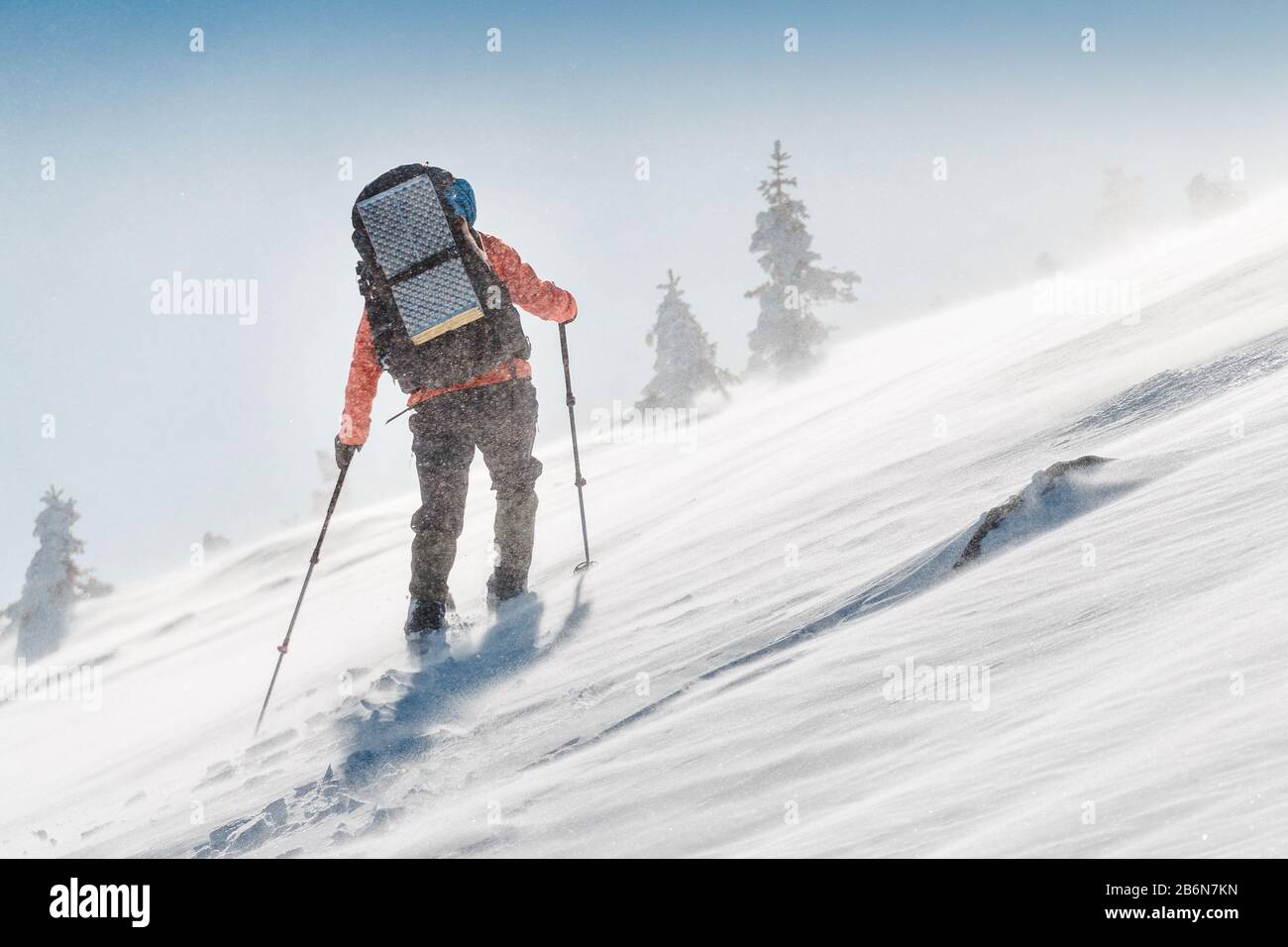 Cool conditions hi-res stock photography and images - Alamy