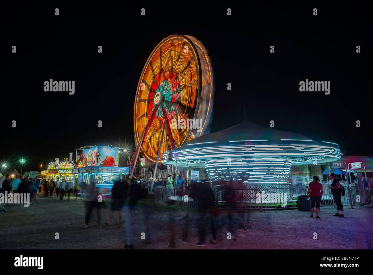 Ferris wheel and merry go round hi-res stock photography and images - Alamy