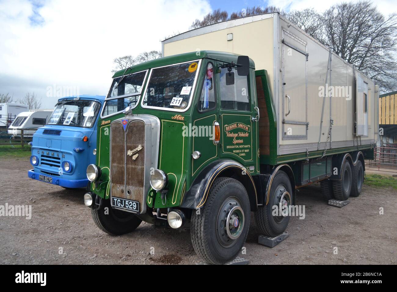 1957 AEC Mammoth Major Eight wheeler Stock Photo - Alamy