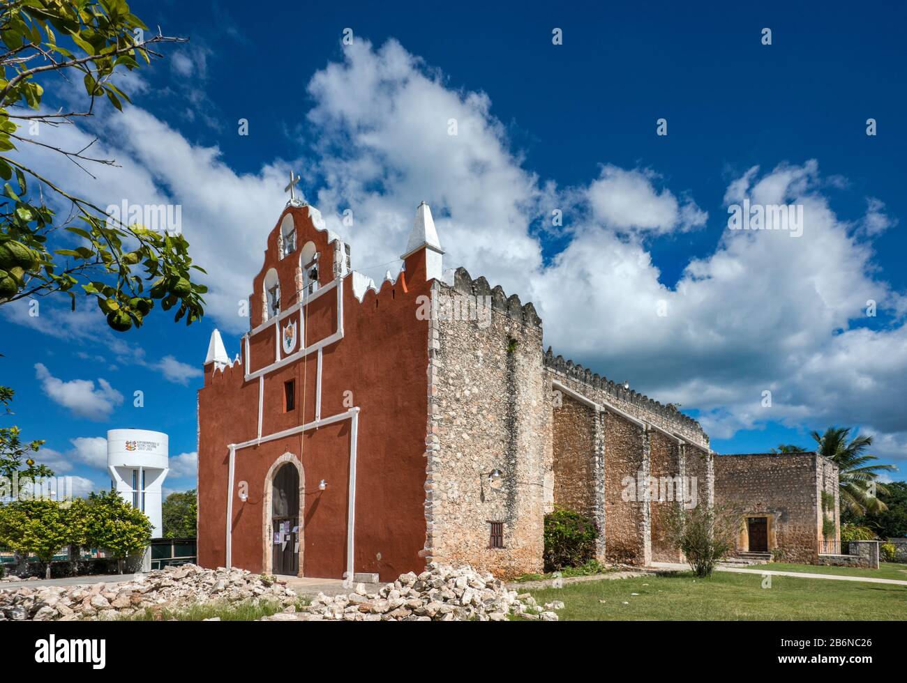 Iglesia de Santa Ines in village of Dzitas, Yucatan state, Mexico Stock ...