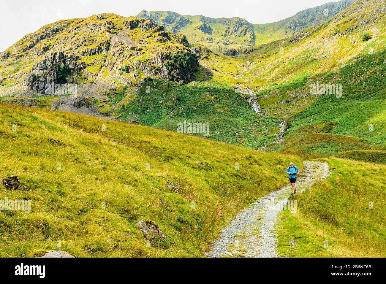 Fell running in the lake district hi-res stock photography and images ...