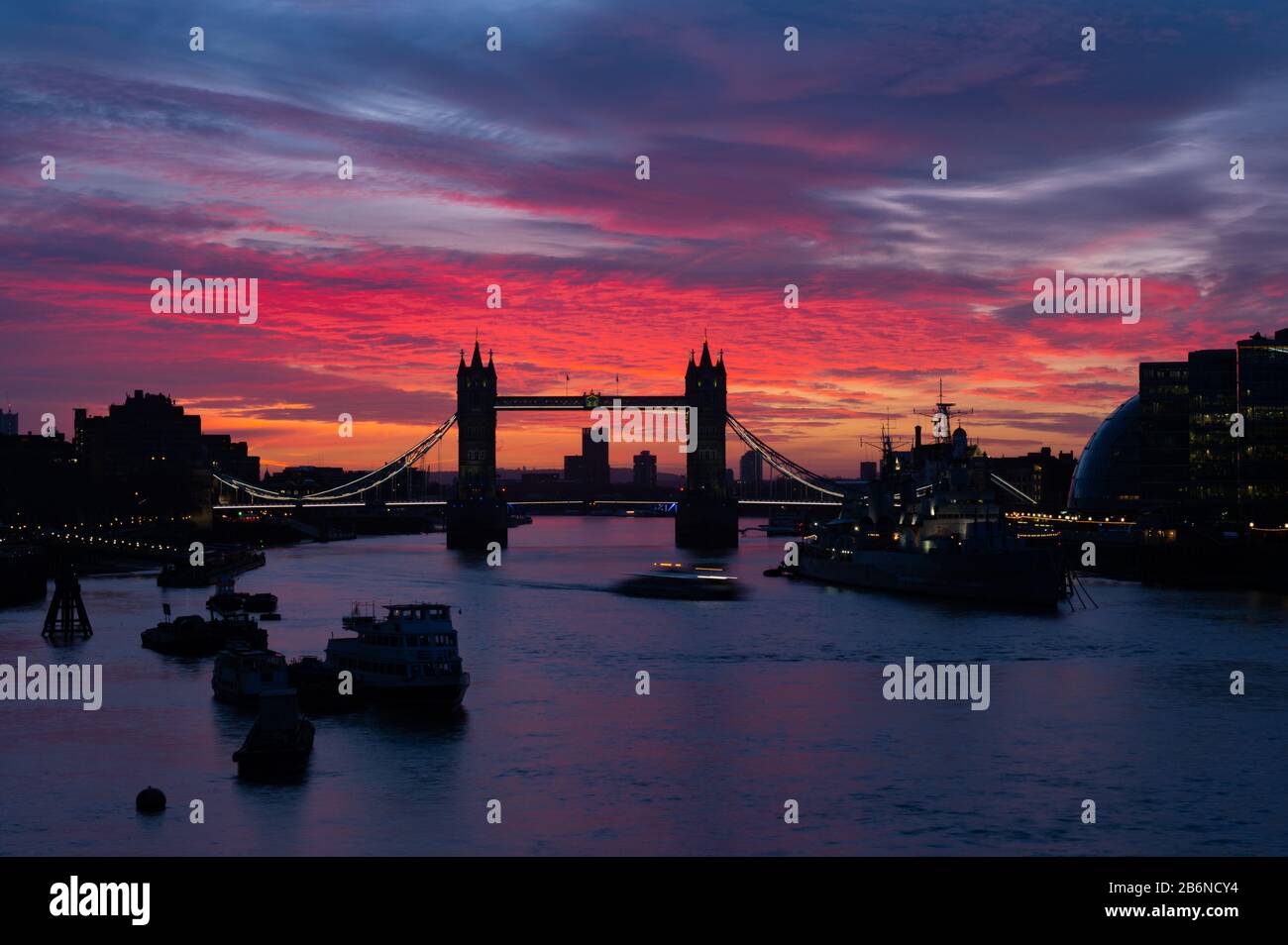 Sunrise over Tower Bridge, London, England Stock Photo - Alamy
