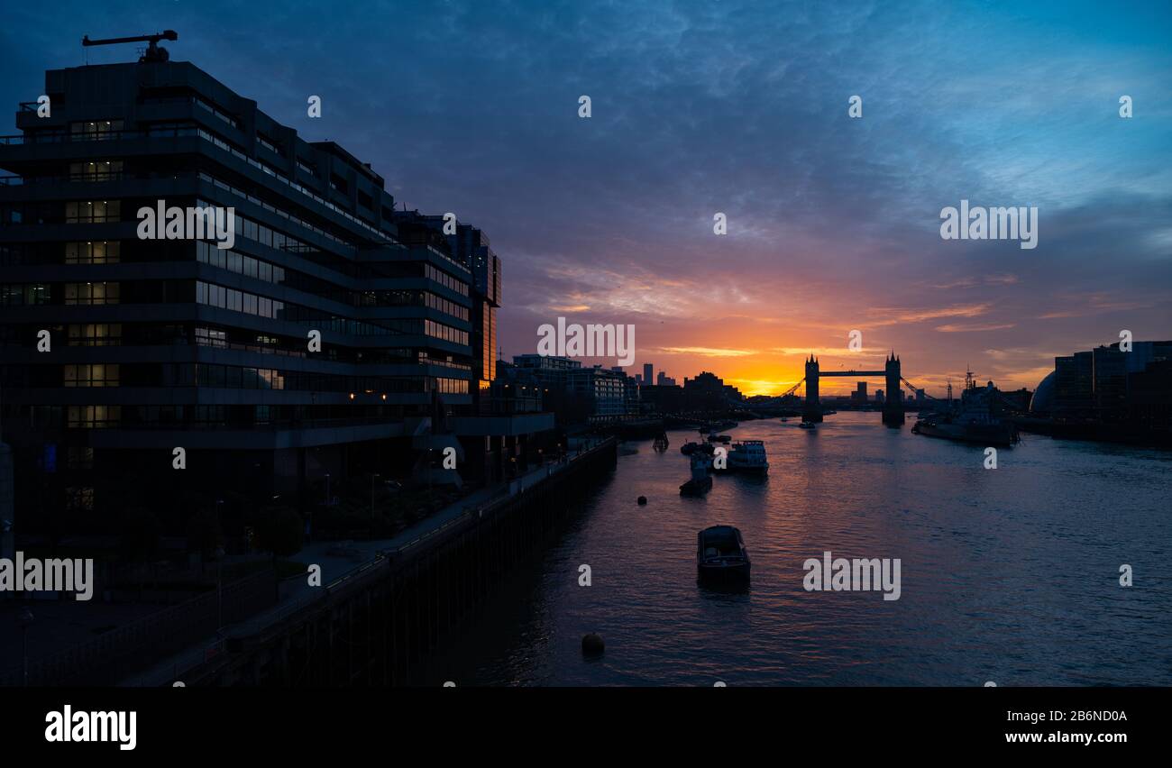 Sunrise over Tower Bridge, London, England Stock Photo - Alamy