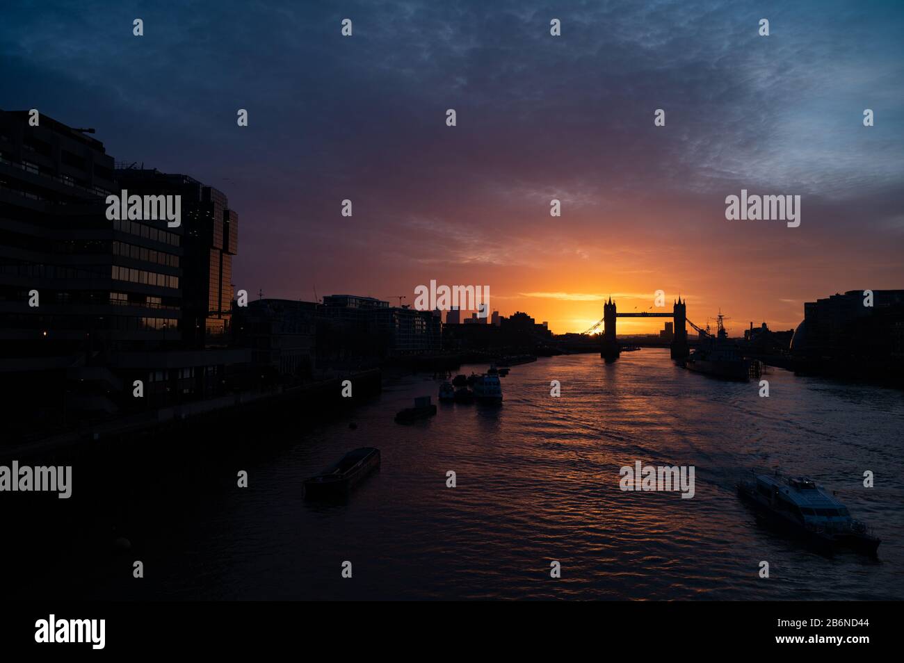 Sunrise over Tower Bridge, London, England Stock Photo - Alamy