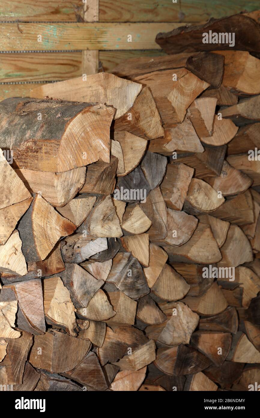 Firewood Wood timber Stock Photo - Alamy