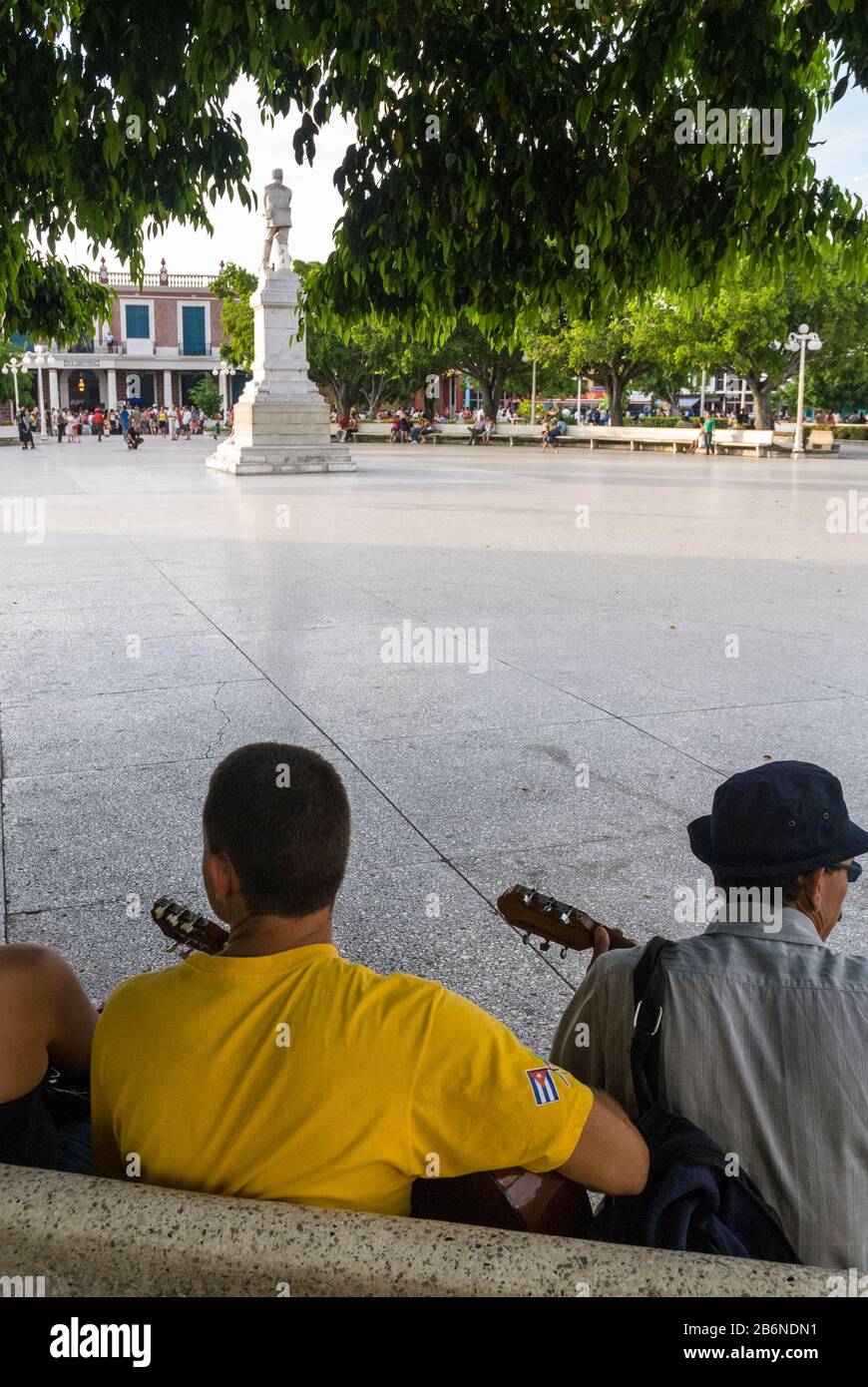 Friends cuba hi-res stock photography and images - Alamy