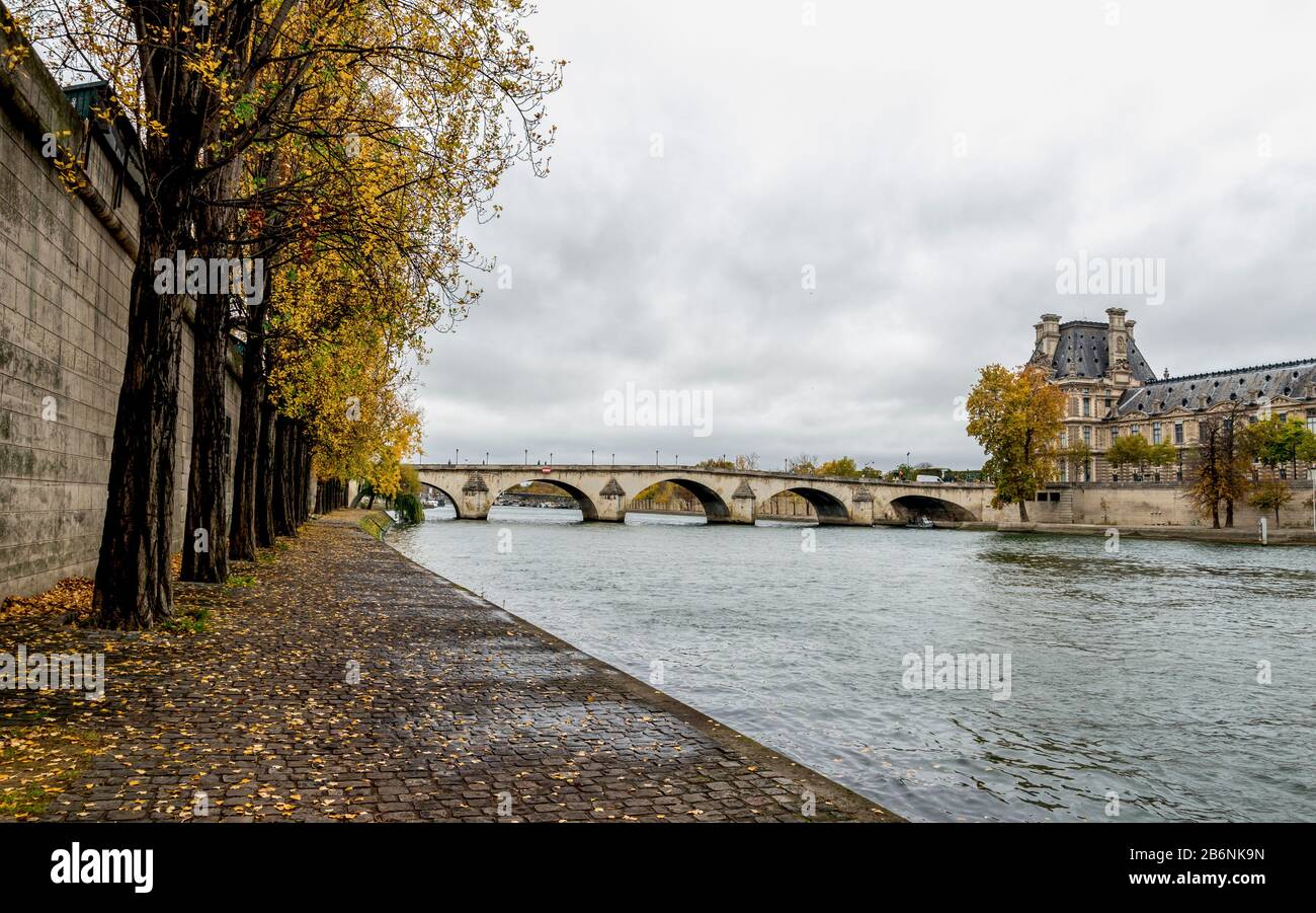 Pont royal bridge hi-res stock photography and images - Alamy