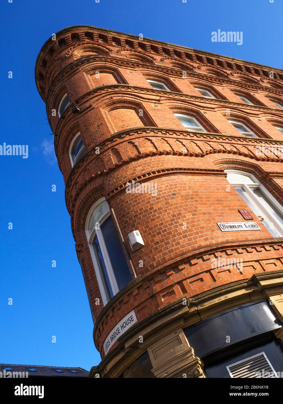 Triangular building hi-res stock photography and images - Alamy
