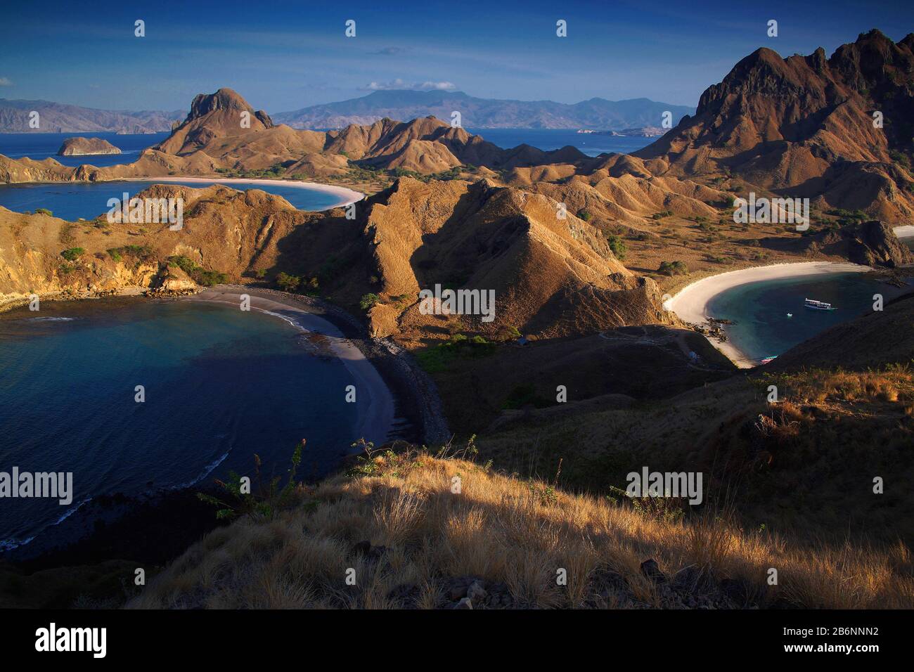 Insel padar hi-res stock photography and images - Alamy