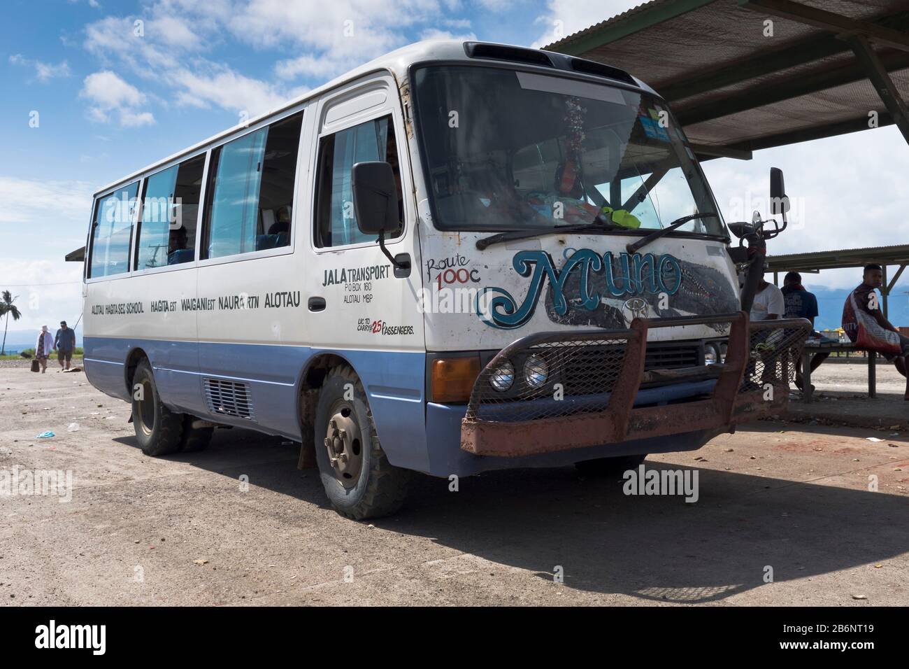 Minibuses waiting hi-res stock photography and images - Alamy