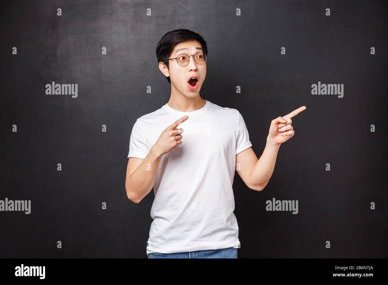 Seeing it live hi-res stock photography and images - Alamy