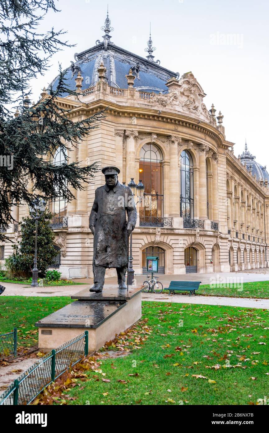 Winston Churchill statue in a small park near Petit Palais museum ...
