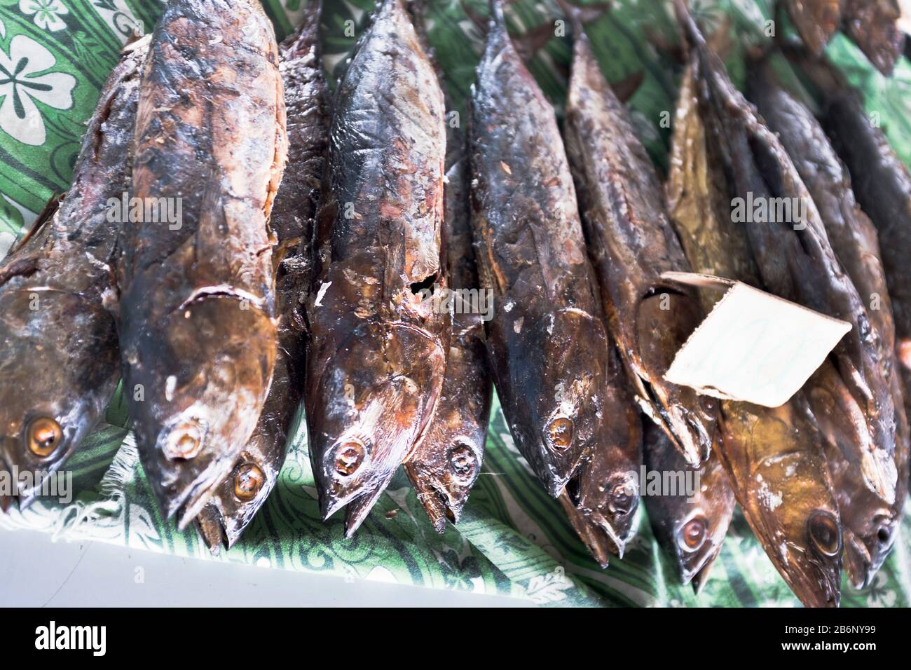 dh PNG Market ALOTAU PAPUA NEW GUINEA Dried Mackerel fish product ...