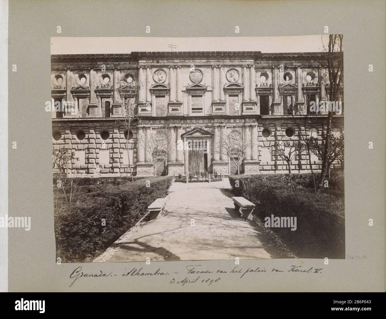 Fachada del palacio hi-res stock photography and images - Alamy