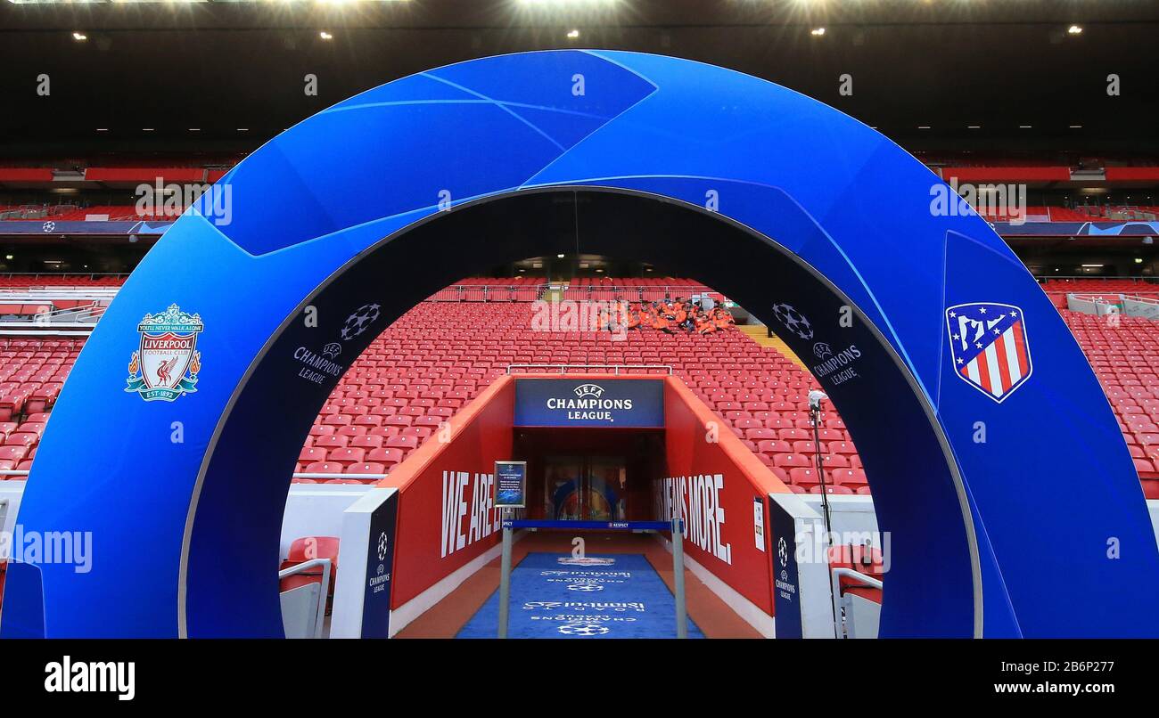 This is anfield tunnel hi-res stock photography and images - Alamy