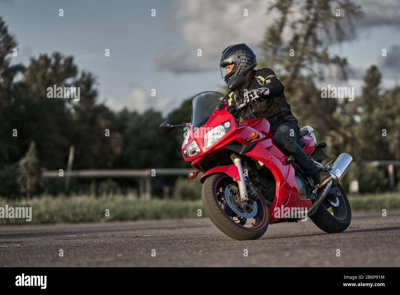 Training with improving driving techniques motorbikes owners in Easy ...