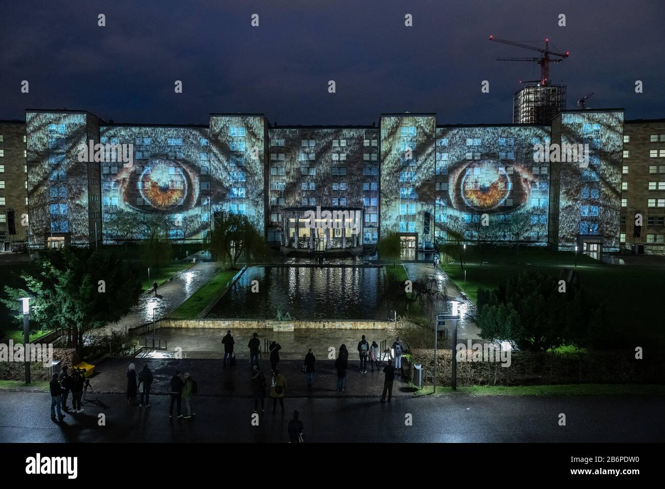 Light extinction hi-res stock photography and images - Alamy