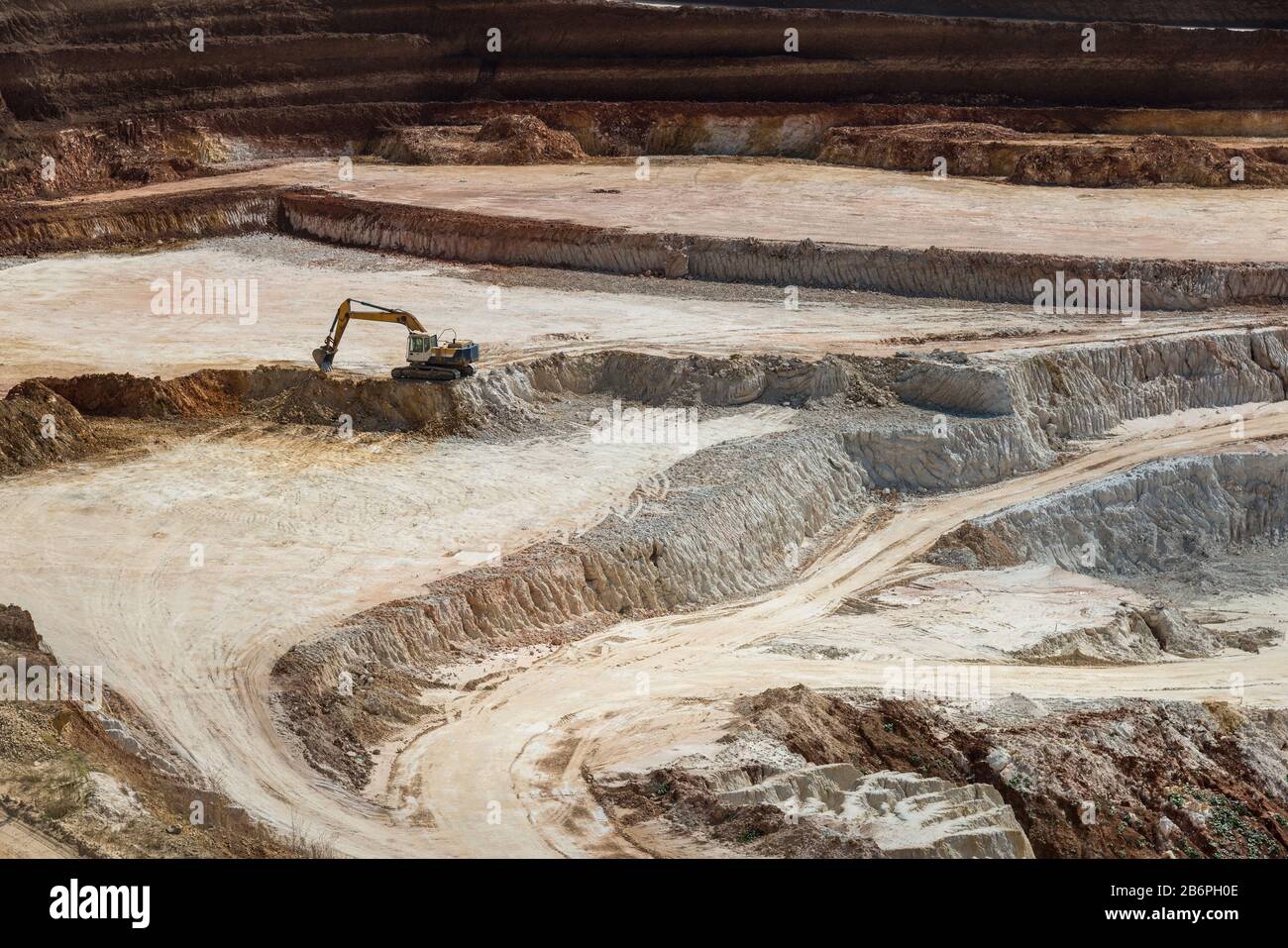 Extraction of clay refractory in the clay quarry Stock Photo - Alamy