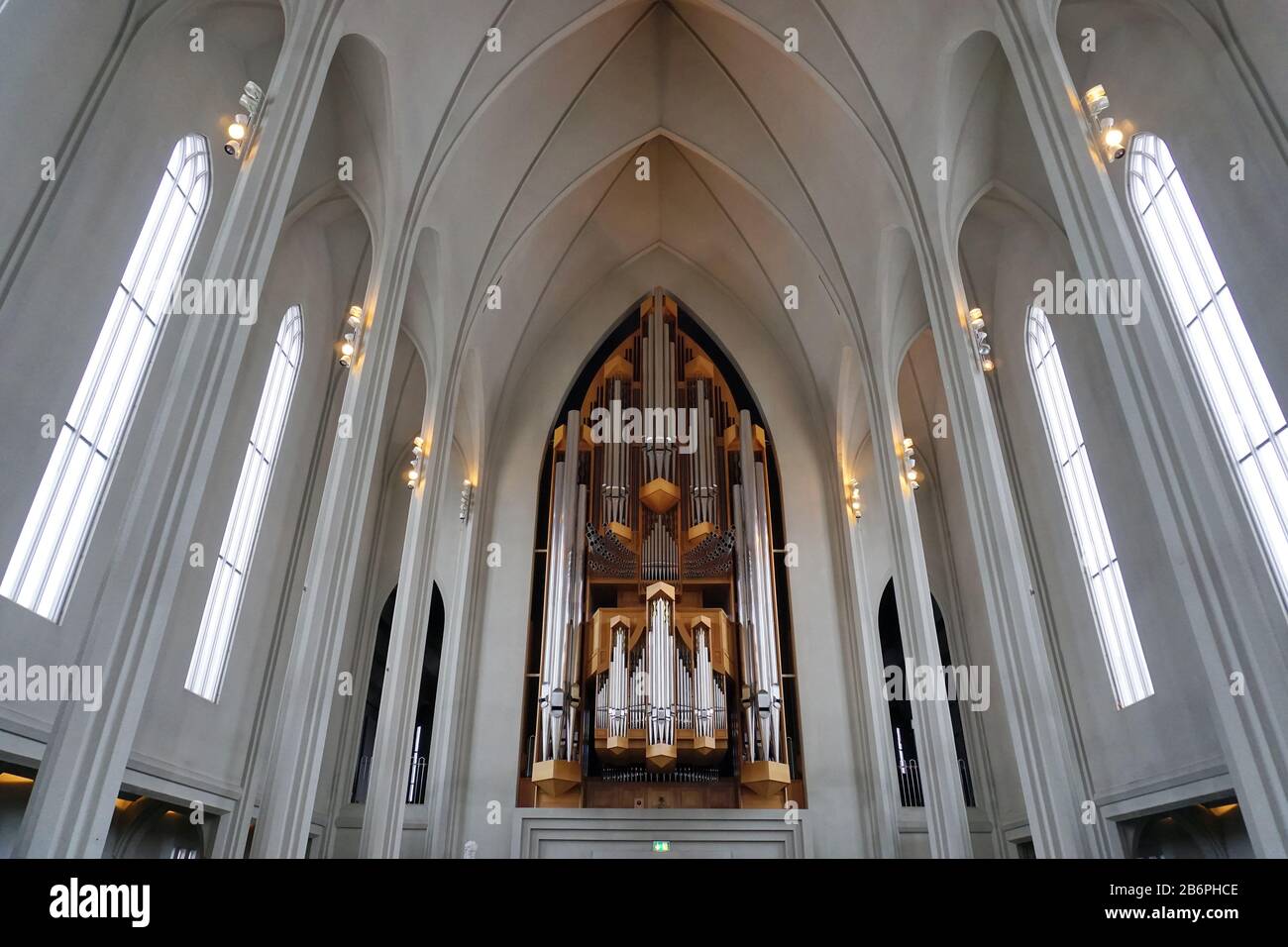 Hallgrímskirkja, church of Hallgrímur, Reykjavík, capital and largest ...