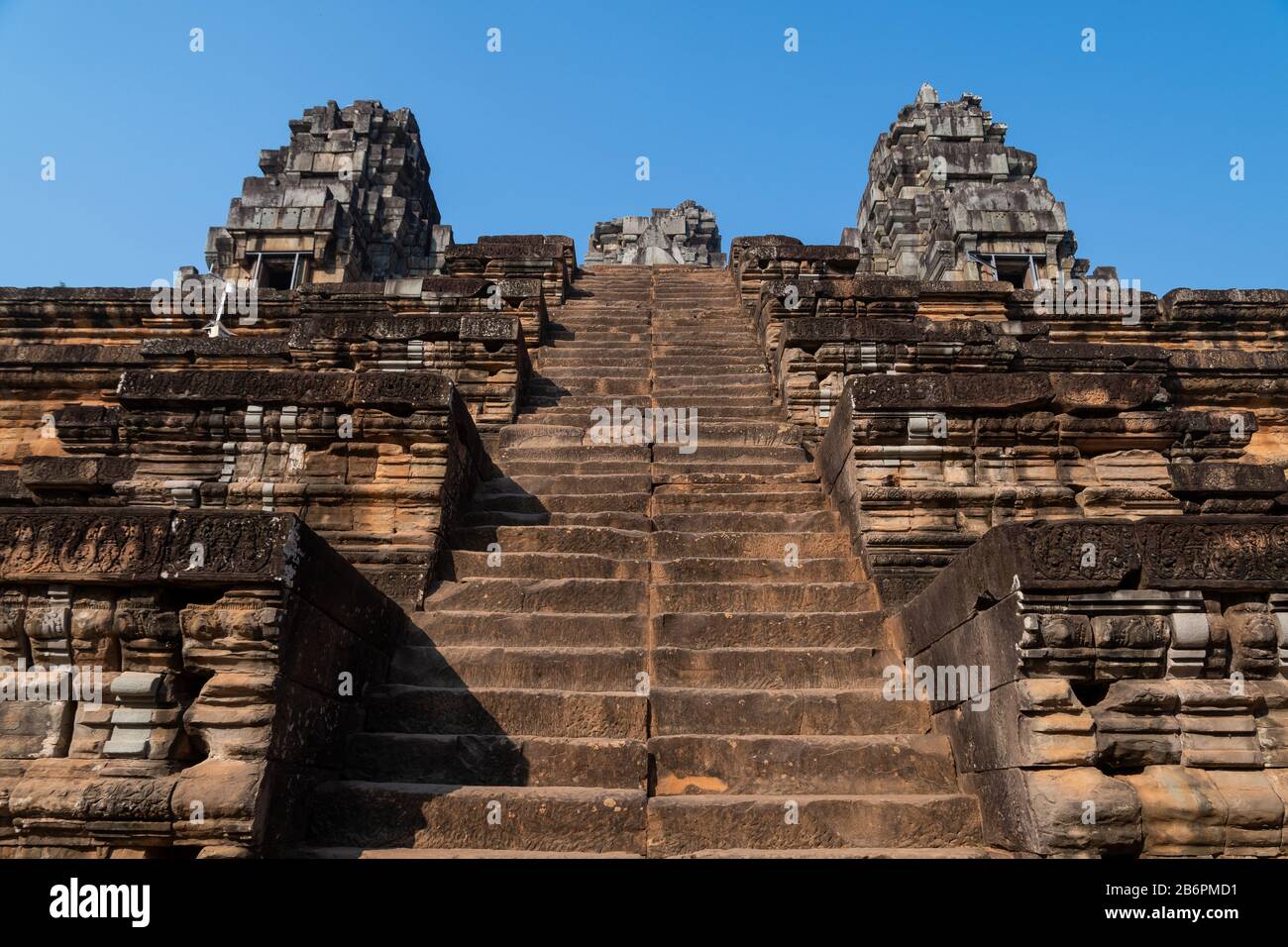 The Ta Keo Temple near Angkor Wat in Cambodia Stock Photo - Alamy