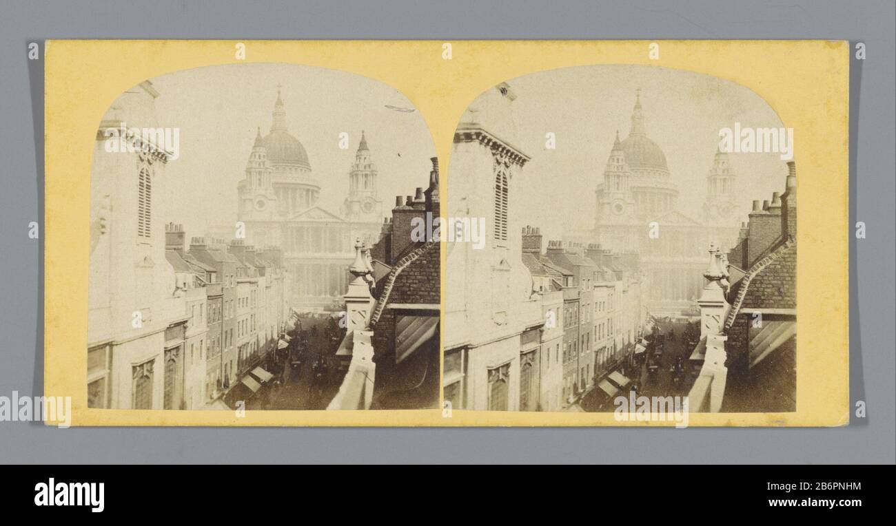 Gezicht op de Saint Paul's Cathedral in Londen View of Saint Paul's ...