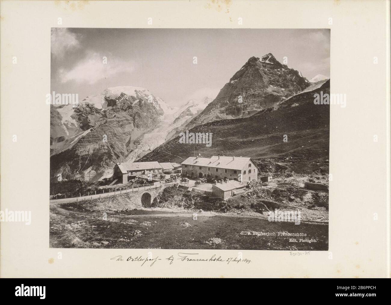 Copying Figures High Resolution Stock Photography and Images - Alamy