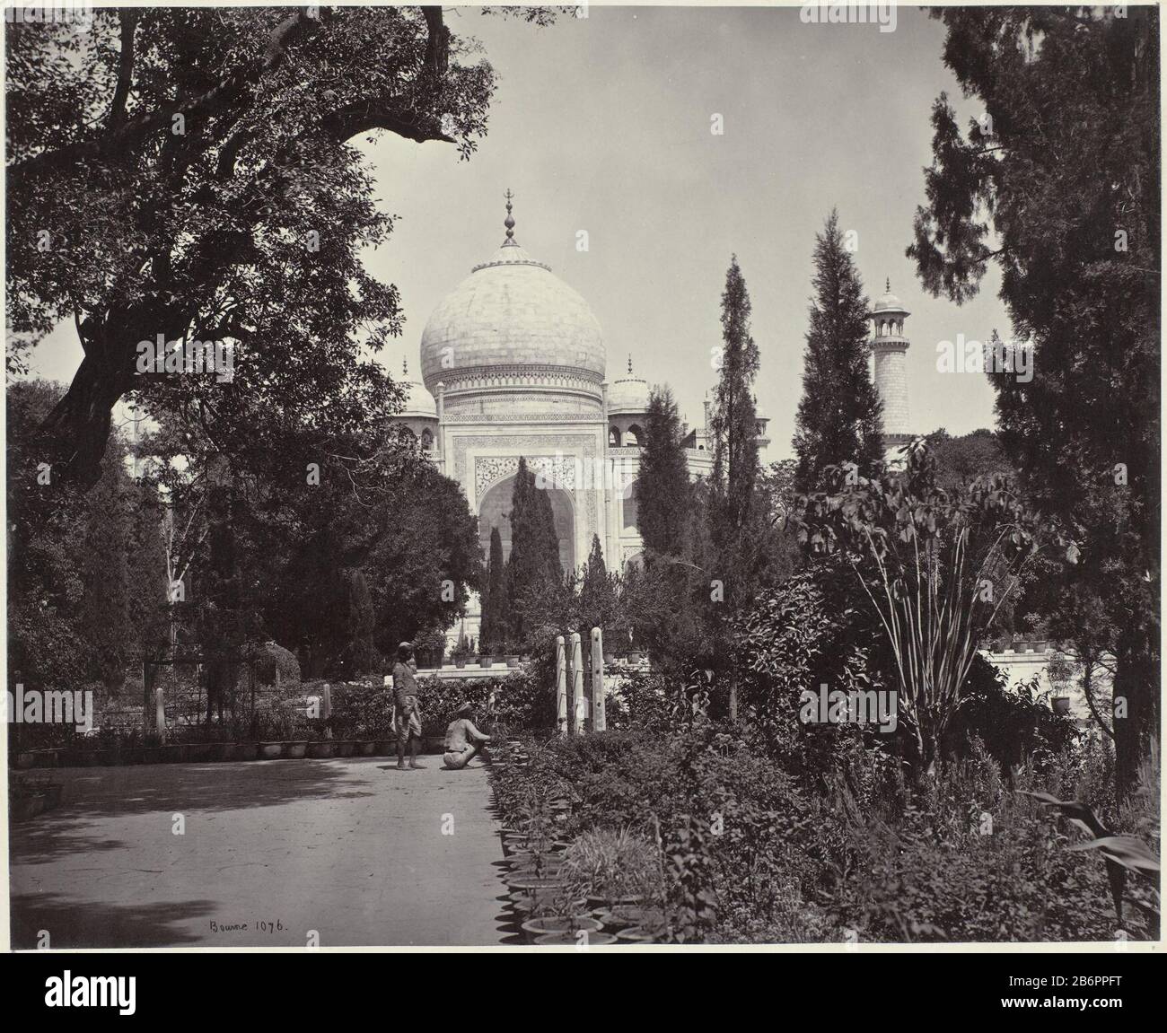 Taj mahal inscriptions hi-res stock photography and images - Alamy