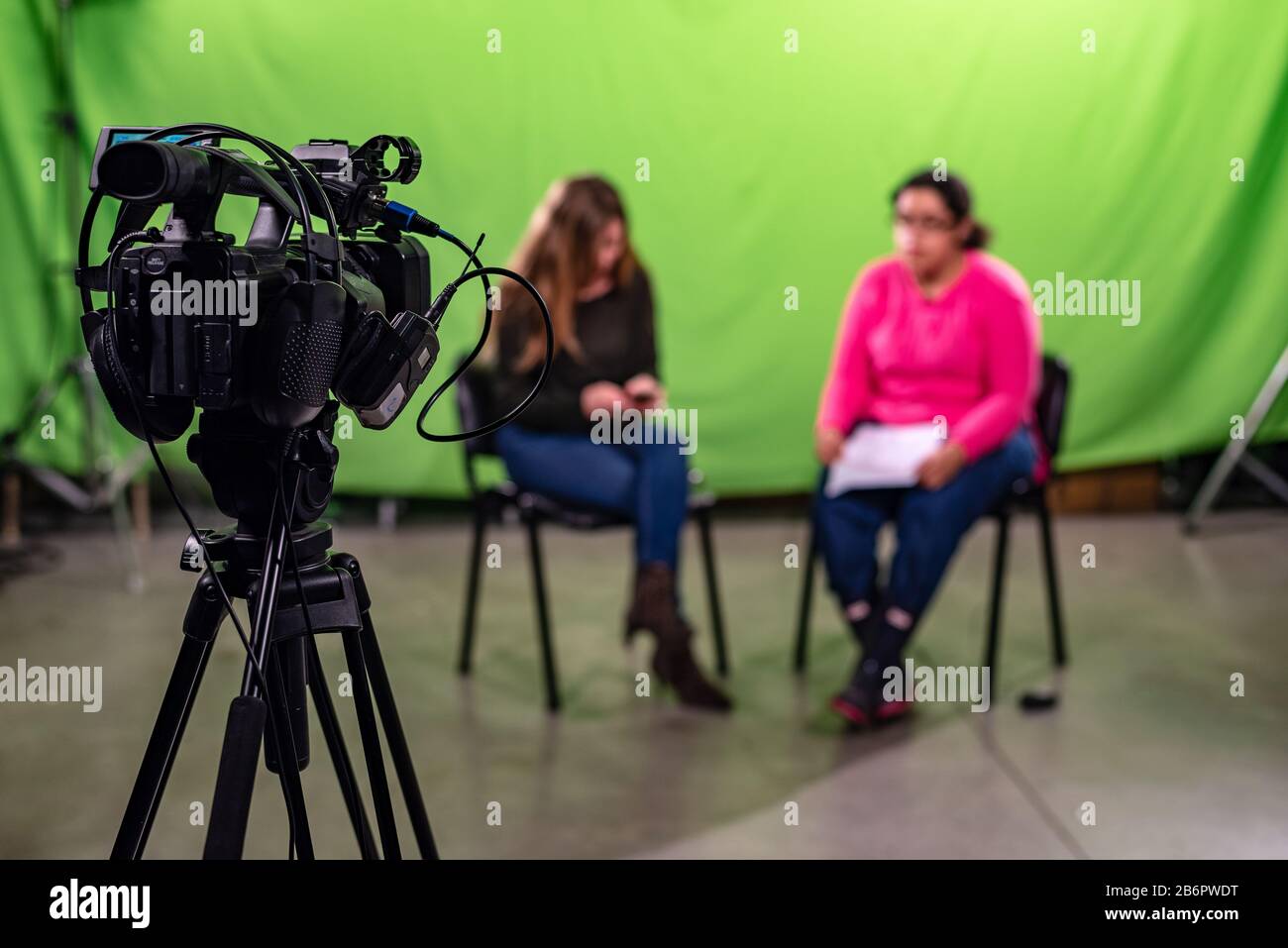 Interviewee hi-res stock photography and images - Alamy