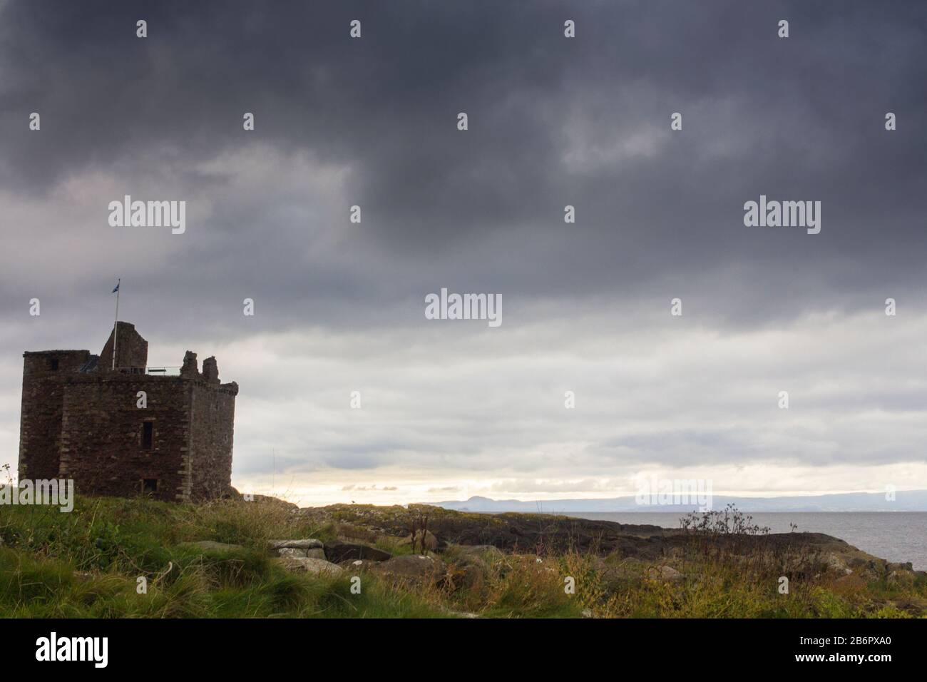 Scottish medieval architecture hi-res stock photography and images - Alamy