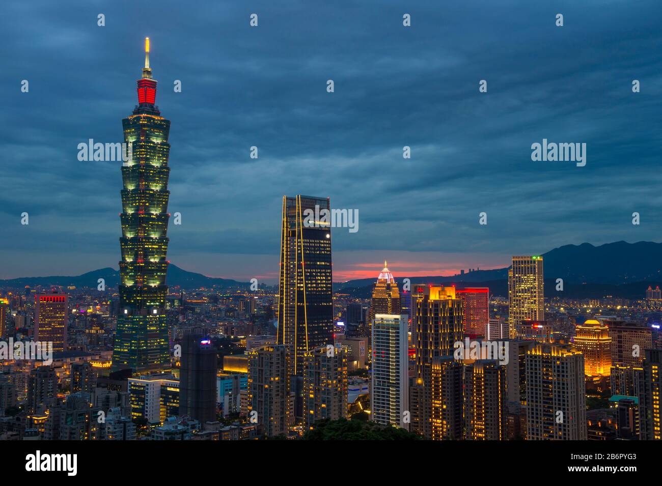 The scene of Taipei 101 building and Taipei city Taiwan Stock Photo - Alamy