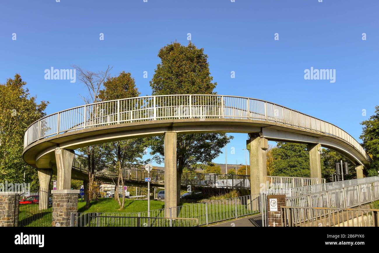 Concrete pedestrian bridge hi-res stock photography and images - Alamy