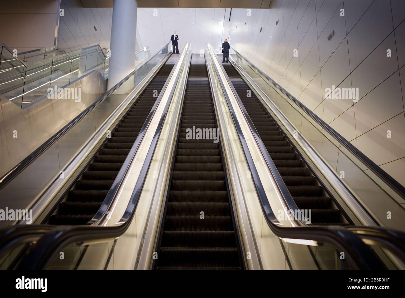Long steep escalators hi-res stock photography and images - Alamy
