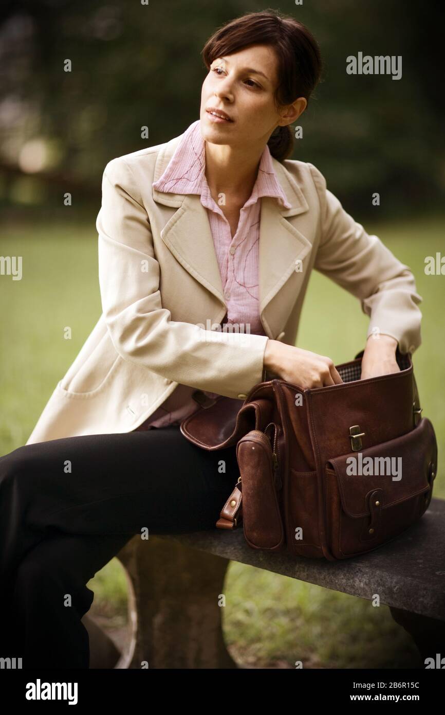 Informal seated exterior portrait hi-res stock photography and images ...