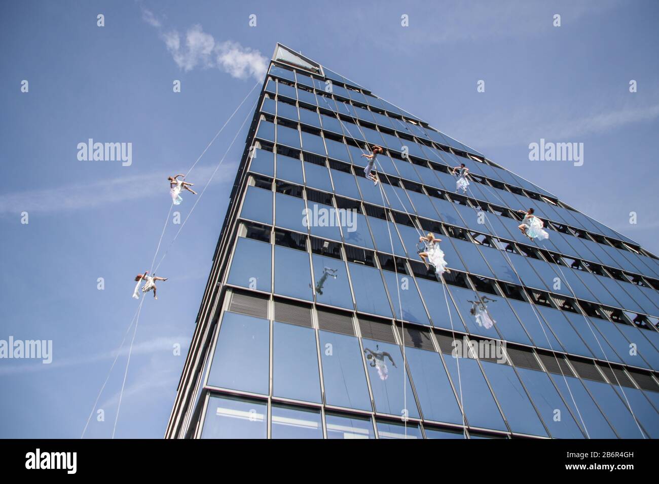 New York, USA. 11th Mar, 2020. Inauguration of The Edge observatory in ...