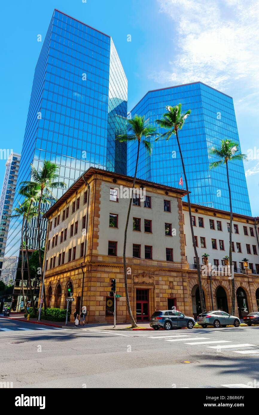 Honolulu, Oahu, Hawaii - November 04, 2019: street view in downtown ...