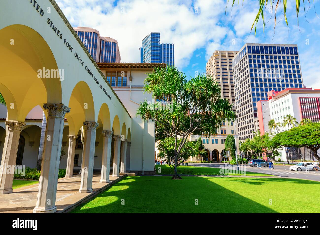 Honolulu, Oahu, Hawaii - November 04, 2019: US Post Office in downtown ...