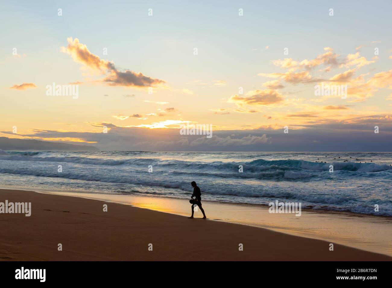 Pupukea, Oahu, Hawaii - November 05, 2019: sunset beach at the North ...