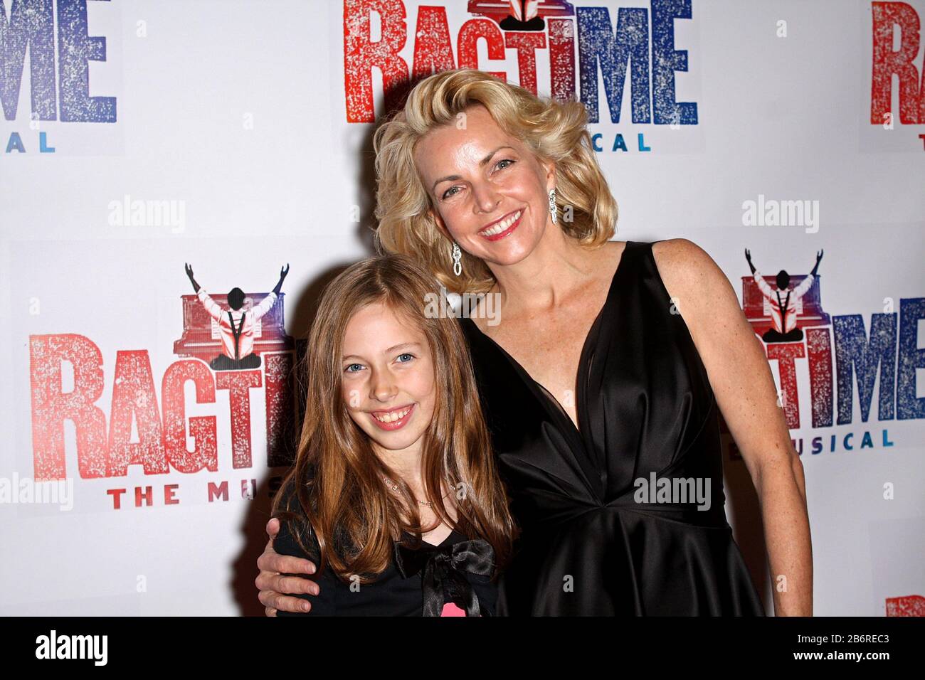 New York, NY, USA. 15 November, 2009. Lynette Perry at the Broadway ...