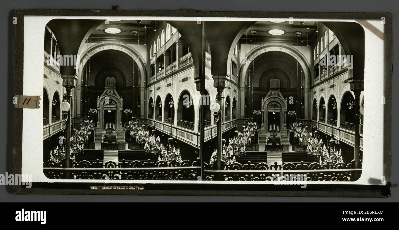 View of the interior of a synagogue in Paris, FrankrijkIntérieur du ...