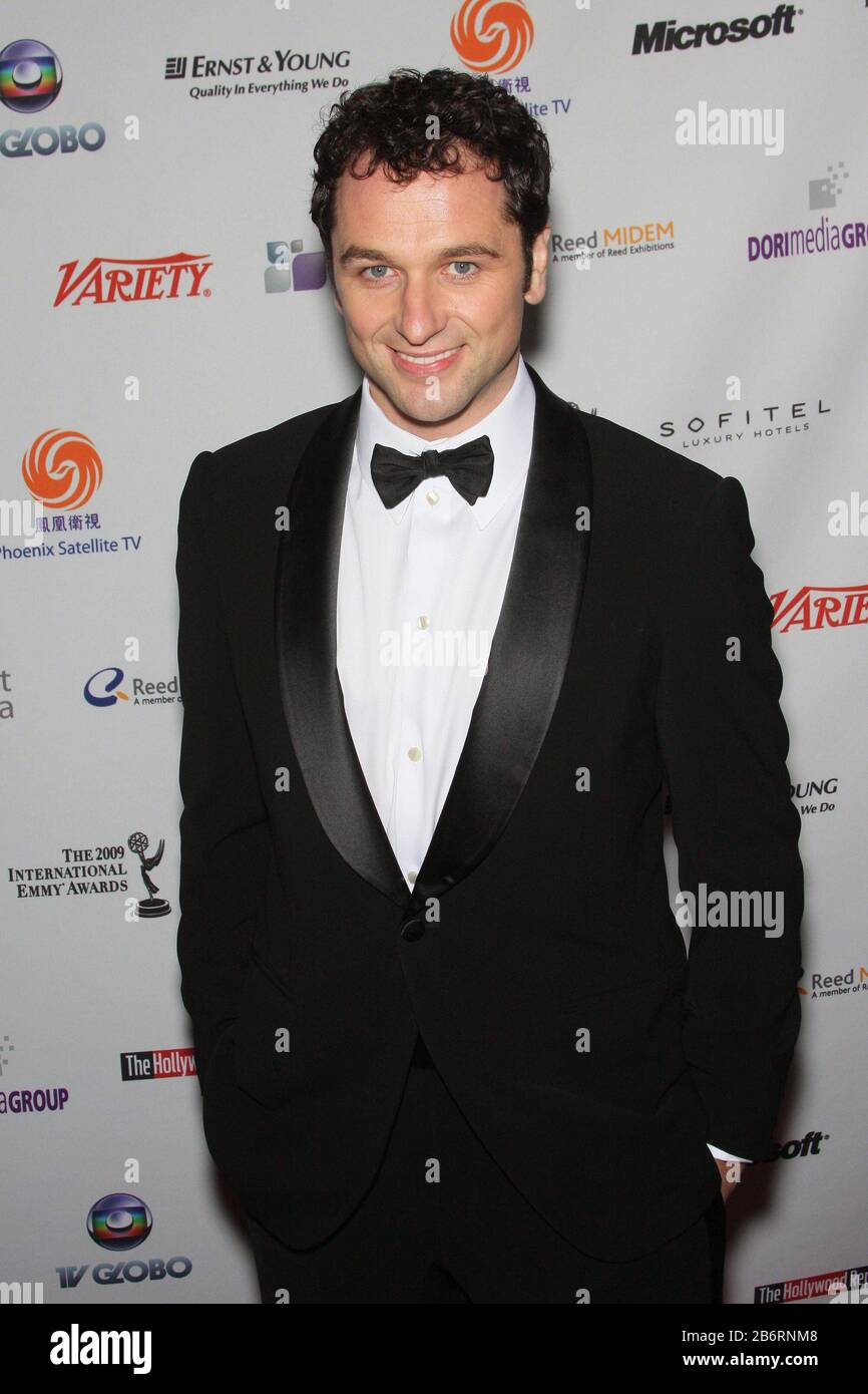 New York, NY, USA. 23 November, 2009. Matthew Rhys at the red carpet ...