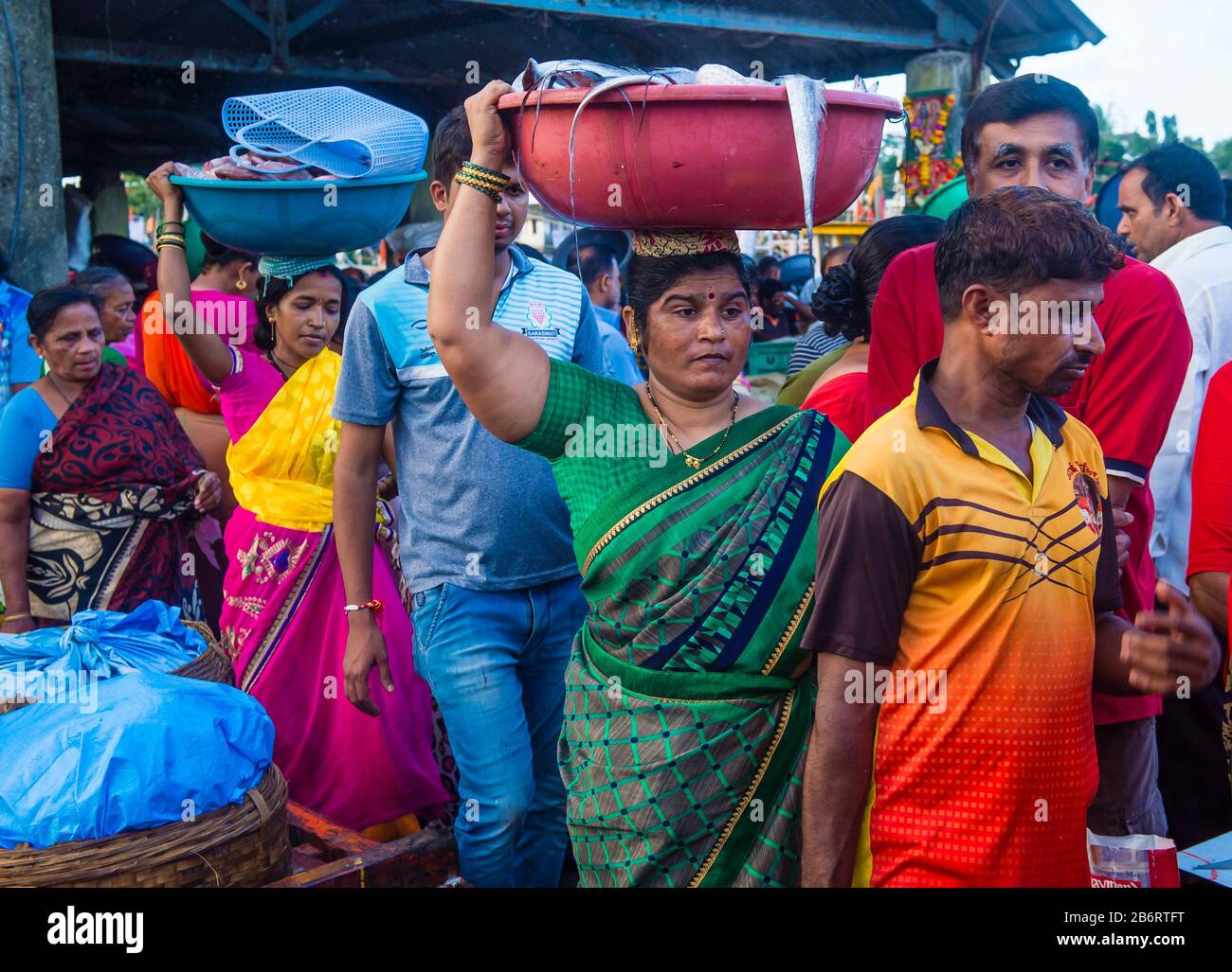 Fish market mumbai hi-res stock photography and images - Alamy