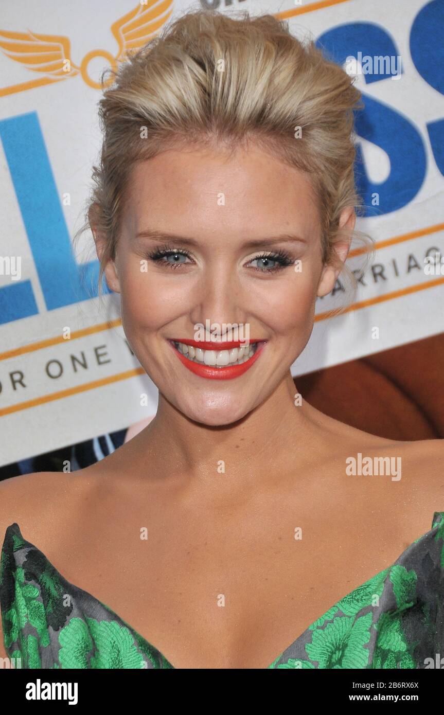 Nicky Whelan at the "Hall Pass" Los Angeles Premiere held at the ...