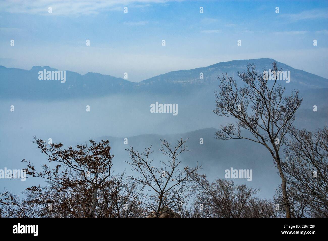 Shaoshi Shan mountain walk at Shaolin Temple. Shaolin Temple in famous ...