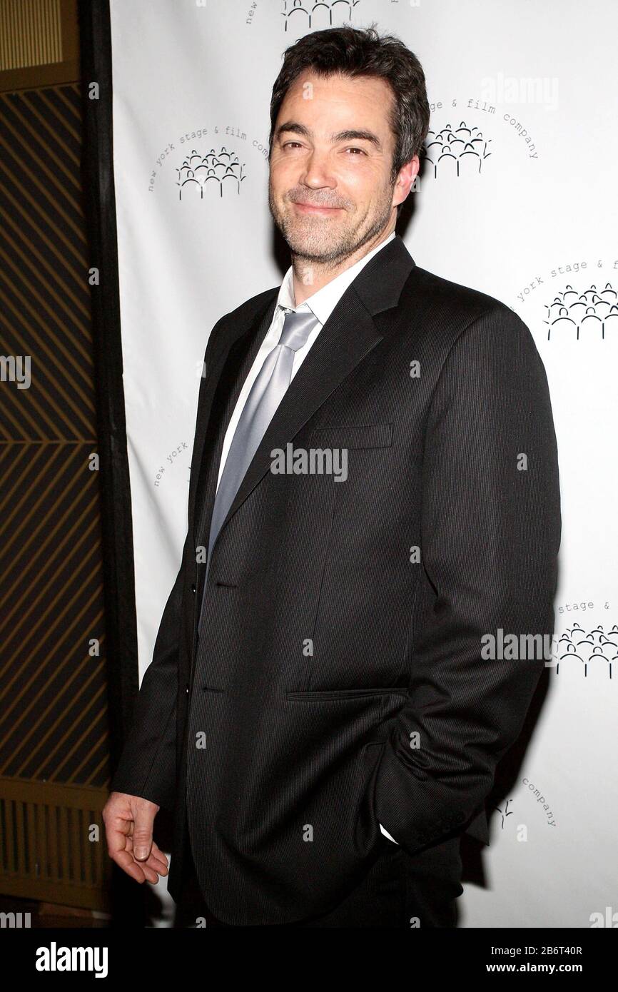 New York, NY, USA. 13 December, 2009. Jon Tenney at the New York Stage ...