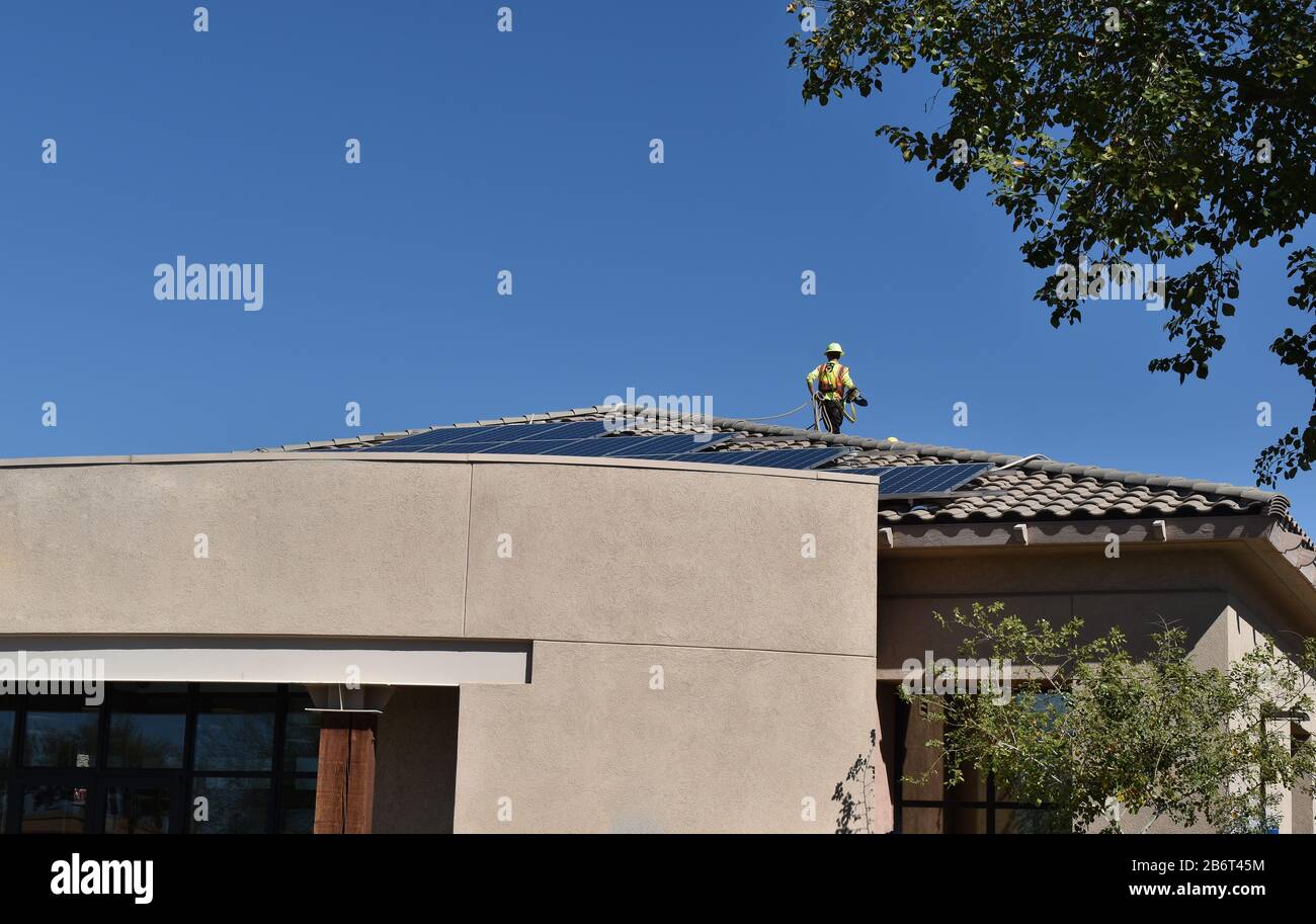 Solar panel installation hi-res stock photography and images - Alamy