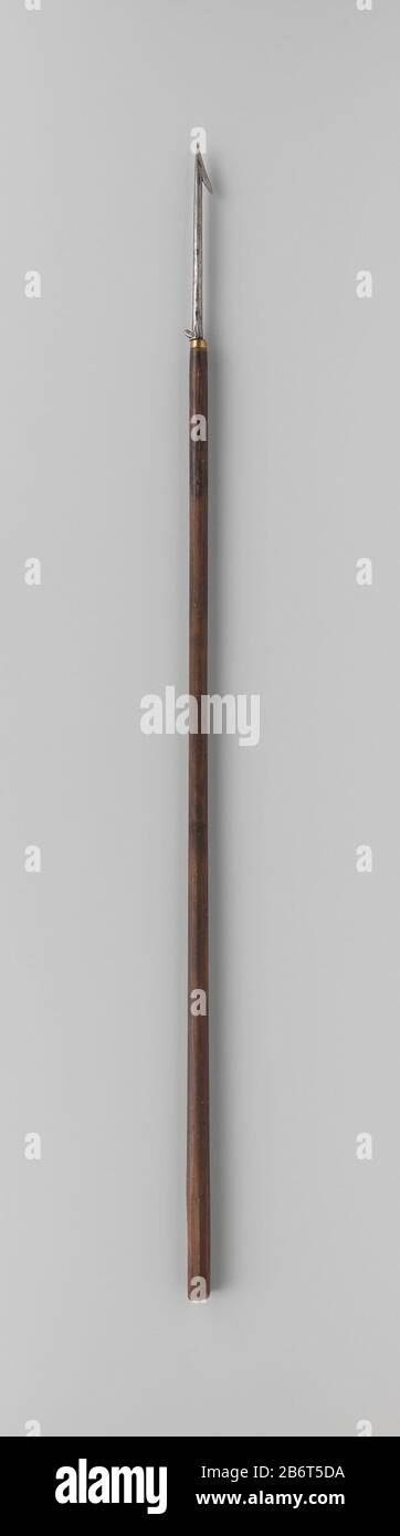 Harpoen buitgemaakt bij Lombok Harpoen met ronde ijzeren punt met ...