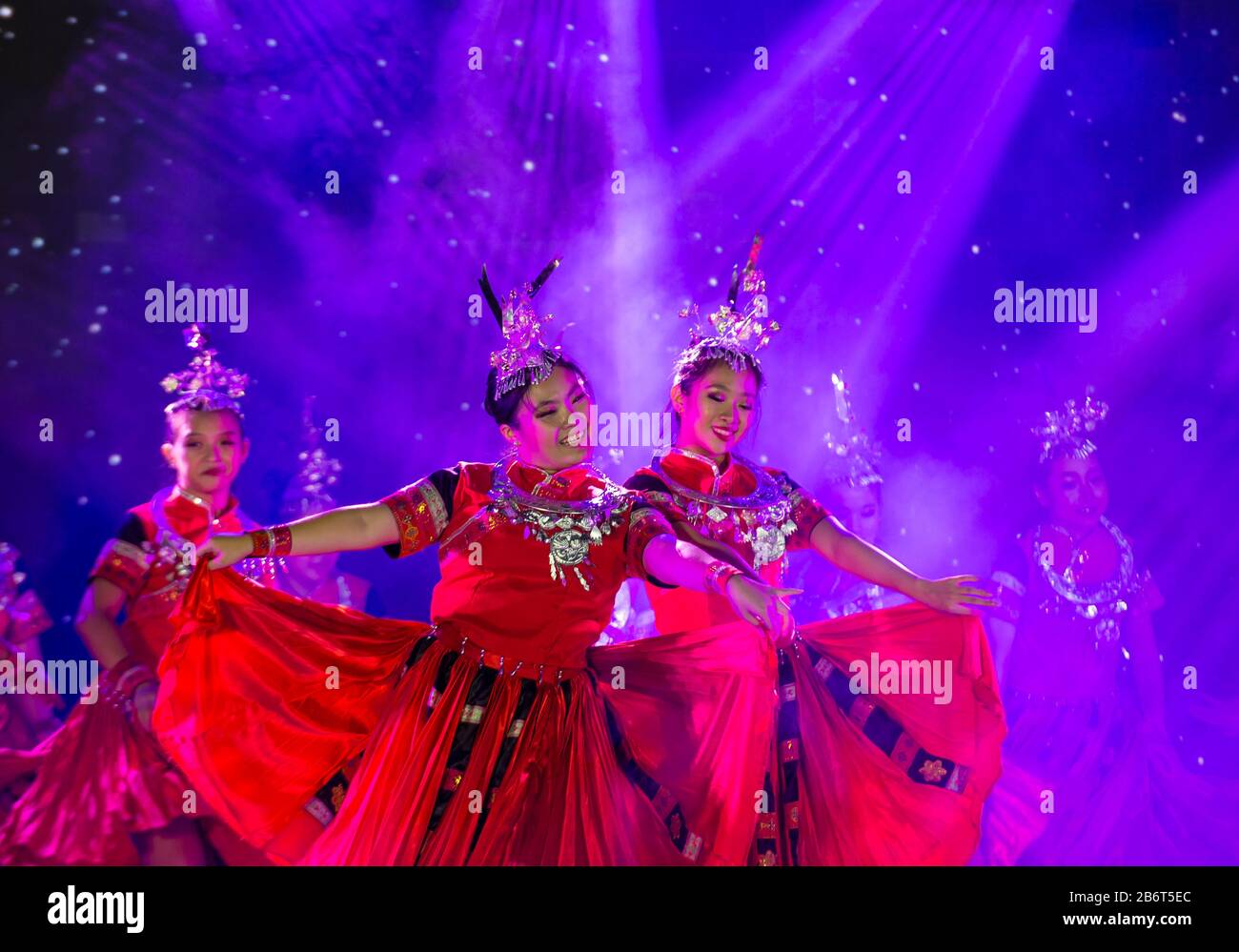 Chinese folk dance in Chinatown Manila the Philippines Stock Photo - Alamy